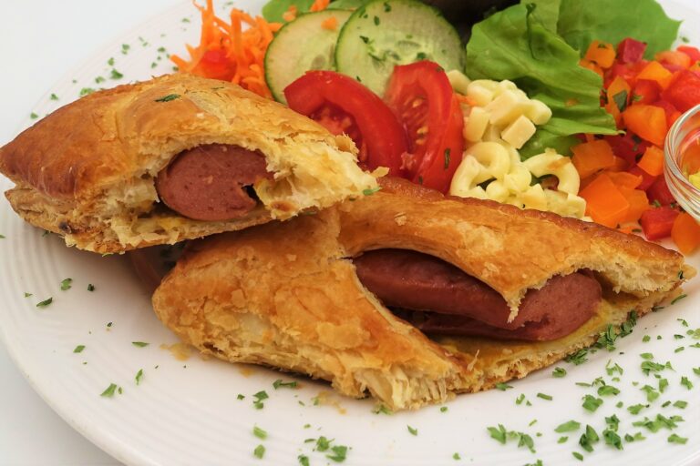 Wienerli im Teig - Baeckerei Mathieu